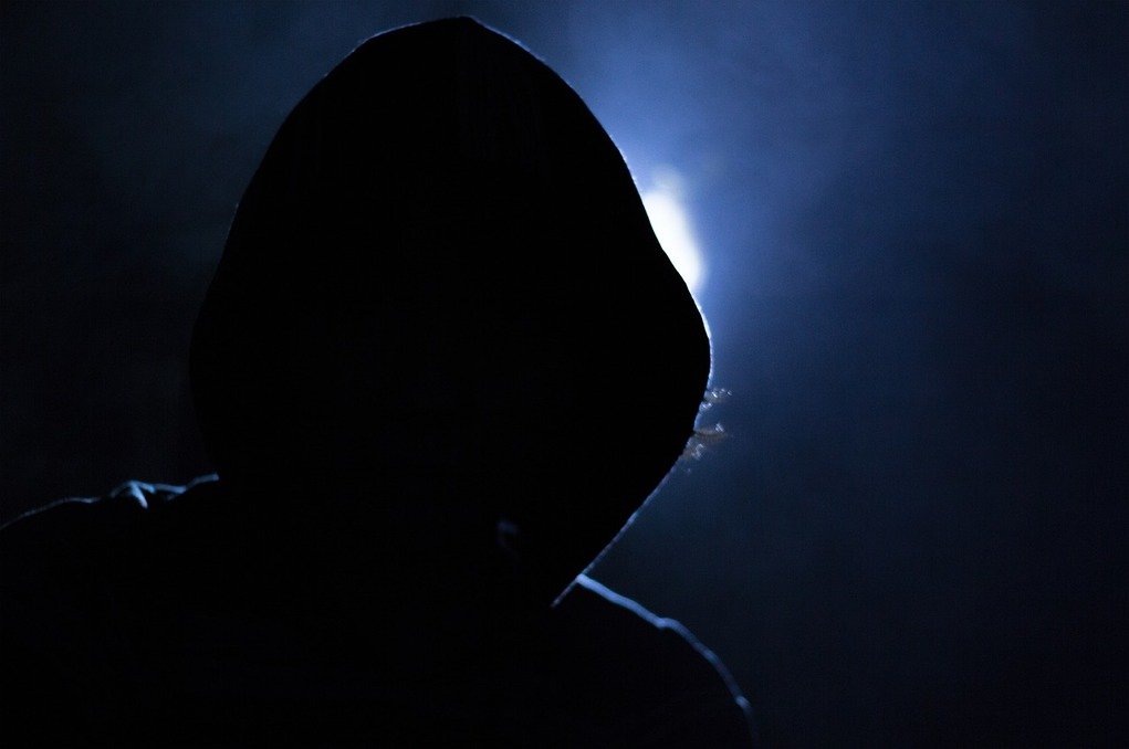 Diferença entre hacker e cracker? Confira! Diferença entre hacker e cracker? Confira!